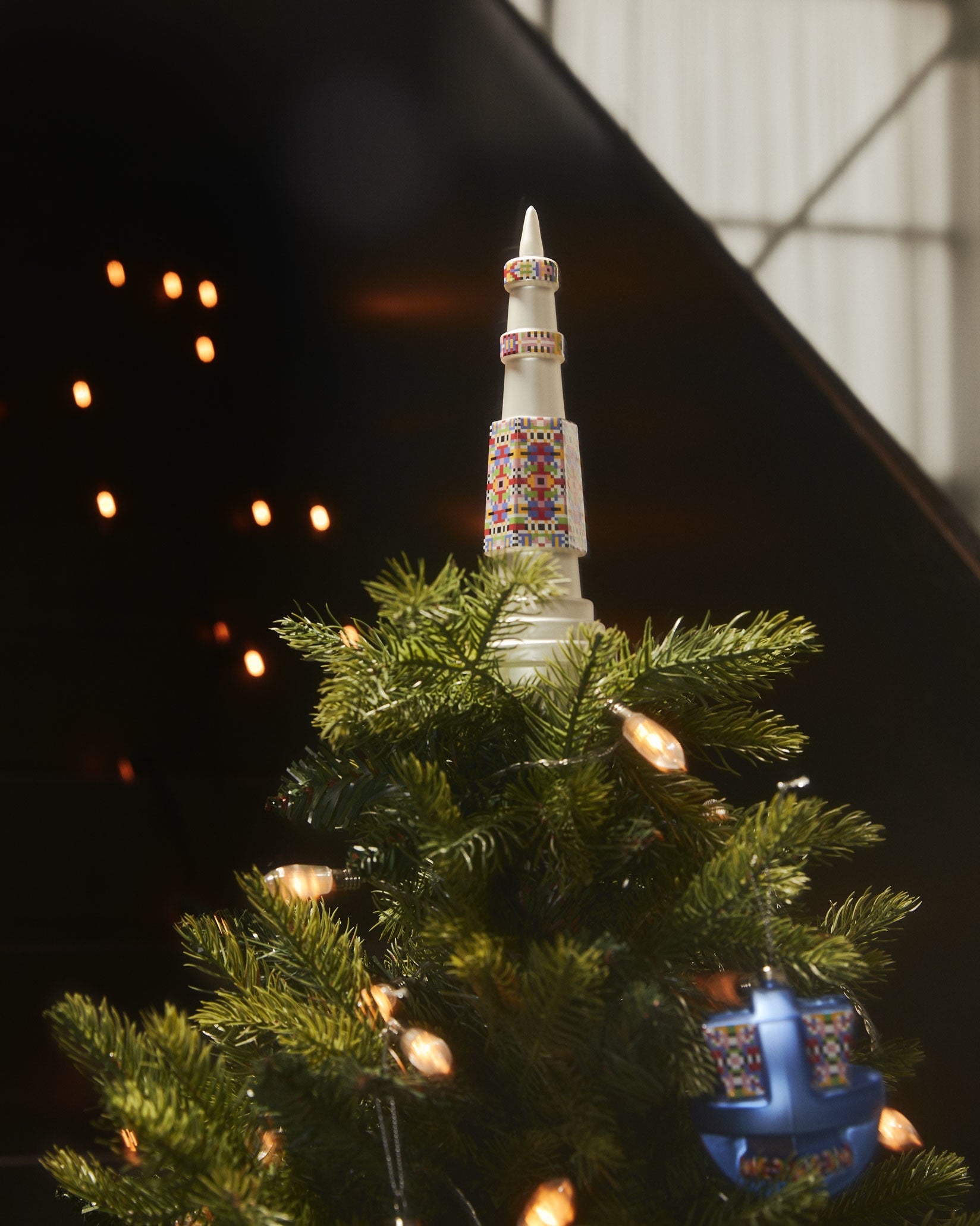 Holyhedrics Christmas tree topper By Elena Salmistraro | Alessi