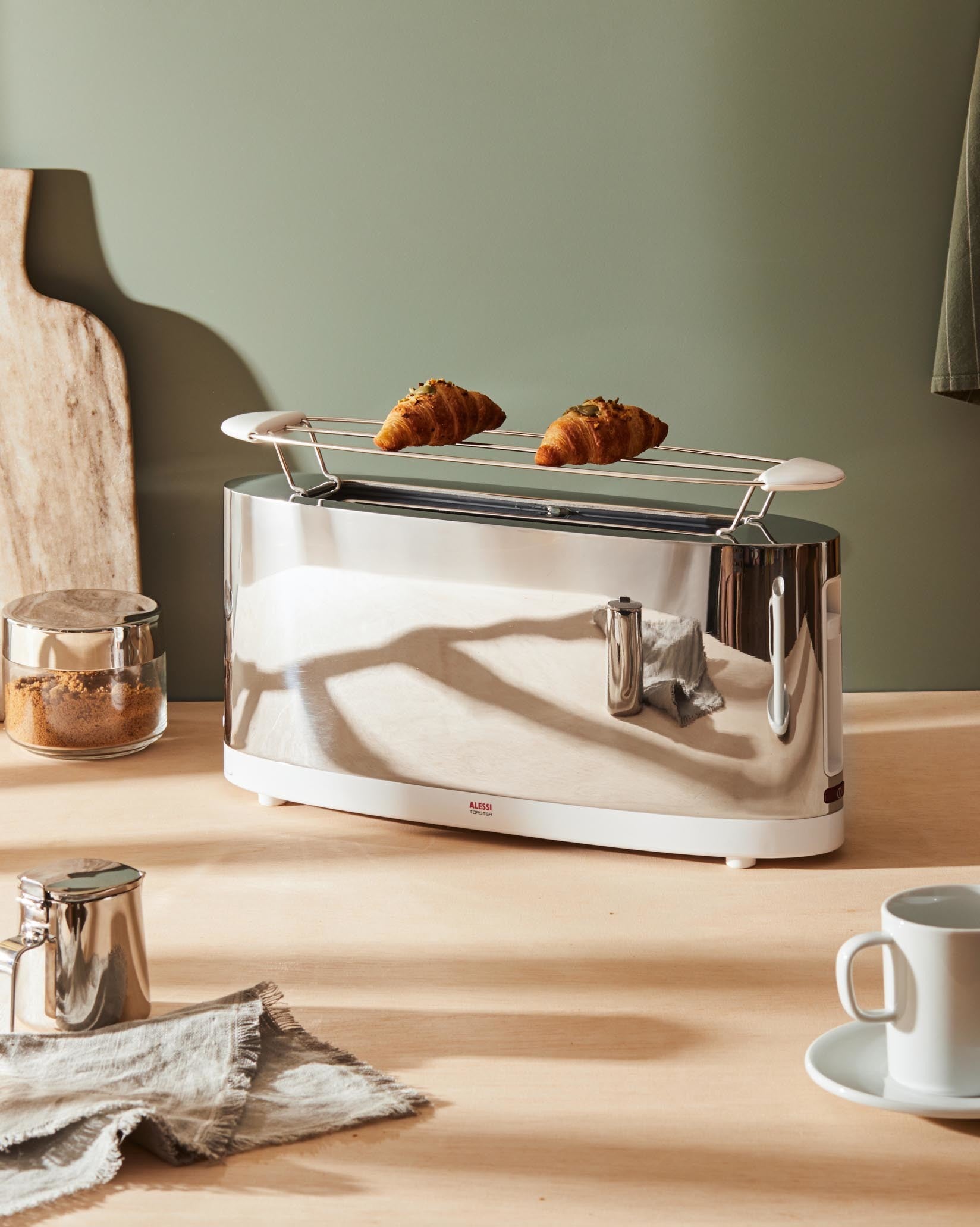 SG68 Toaster With Bun Warmer | Alessi